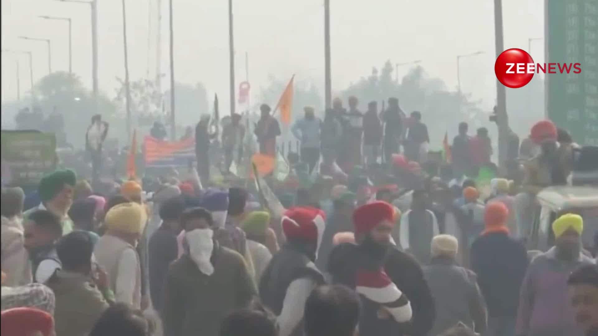 Farmers Delhi Chalo Protest: Large Gathering at Punjab-Haryana Shambu ...