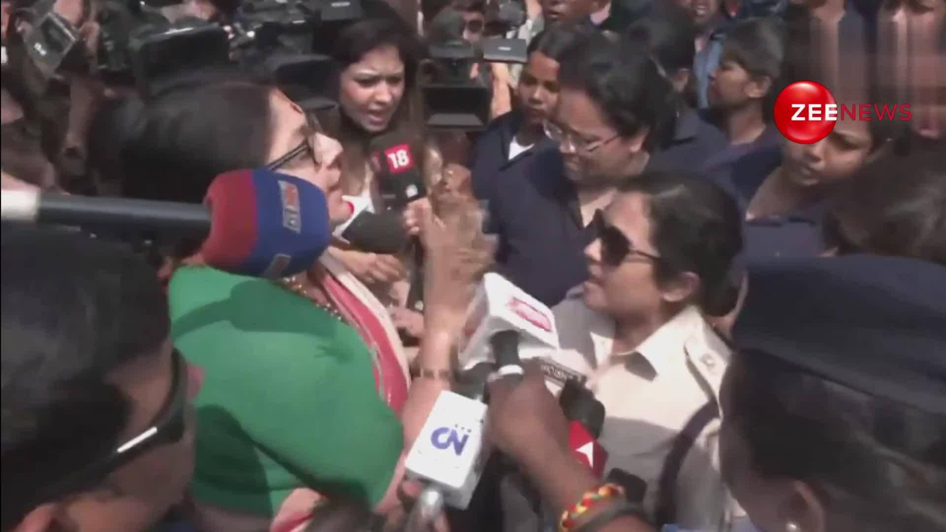 BJP's Locket Chatterjee Clashes With Police On Route To Sandeshkhali In West Bengal | Zee News