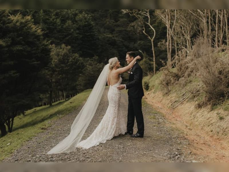 Trent Boult's Love Story With Wife Gert Smith - In Pics | News | Zee News