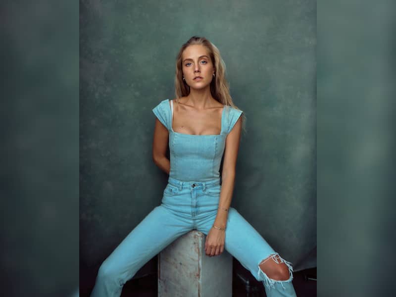 Sam Curran's Movie-Like Love Story With British Actress Isabella Grace ...