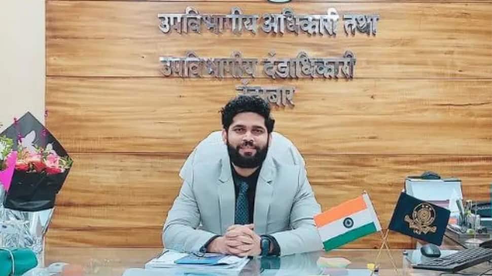 The Inspiring Journey of IAS Vinayak Mahamuni, from Career Setbacks to ...