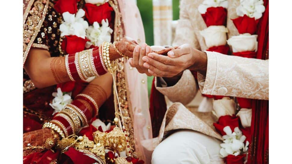 Regional Diversity in Indian Wedding Customs | India News | Zee News
