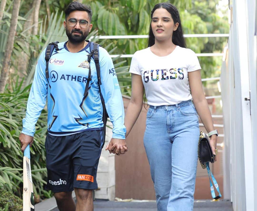Meet Ridhi Pannu: Gujarat Titans All-Rounder Rahul Tewatia's Wife - In ...