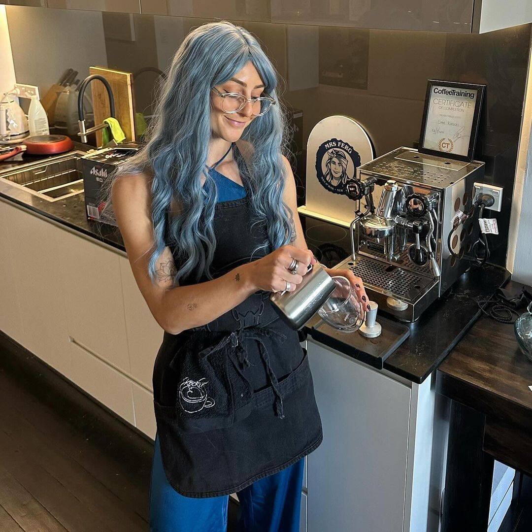 Meet Emma Komocki: All About RCB's Star Pacer Lockie Ferguson's Love ...