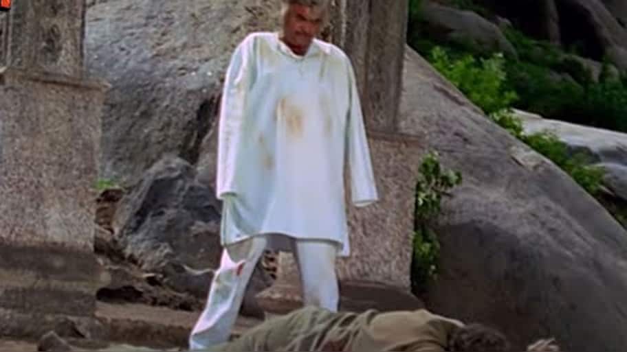 Trending Video: Original Ending Of Sholay Where Thakur Kills Gabbar ...