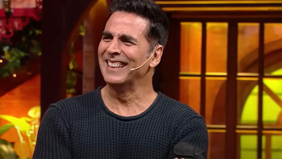 Viral Video: 'Sarfira' Stars Akshay Kumar, Radhika Madan Dance On A ...
