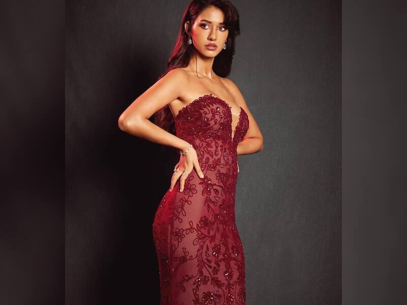 Birthday Girl Disha Patani's 8 Sensational Avatars - From Sexy Bikini ...