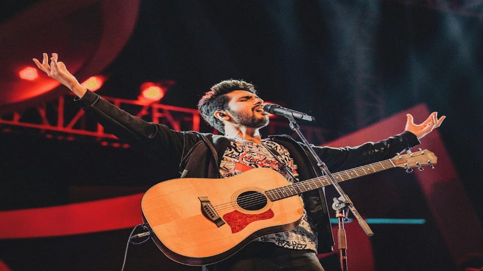 Bollywood singing sensation who sets their fashion statement-Top 8 ...