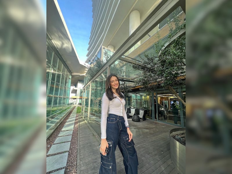 Meet Zehra Gunes: The 6'6" Volleyball Star Captivating the Paris ...