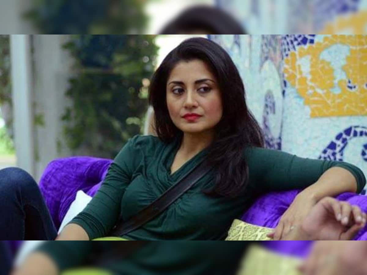 Rimi Sen Reacts To Her Plastic Surgery Rumours; Ab In Sab Se Hi Kaam ...