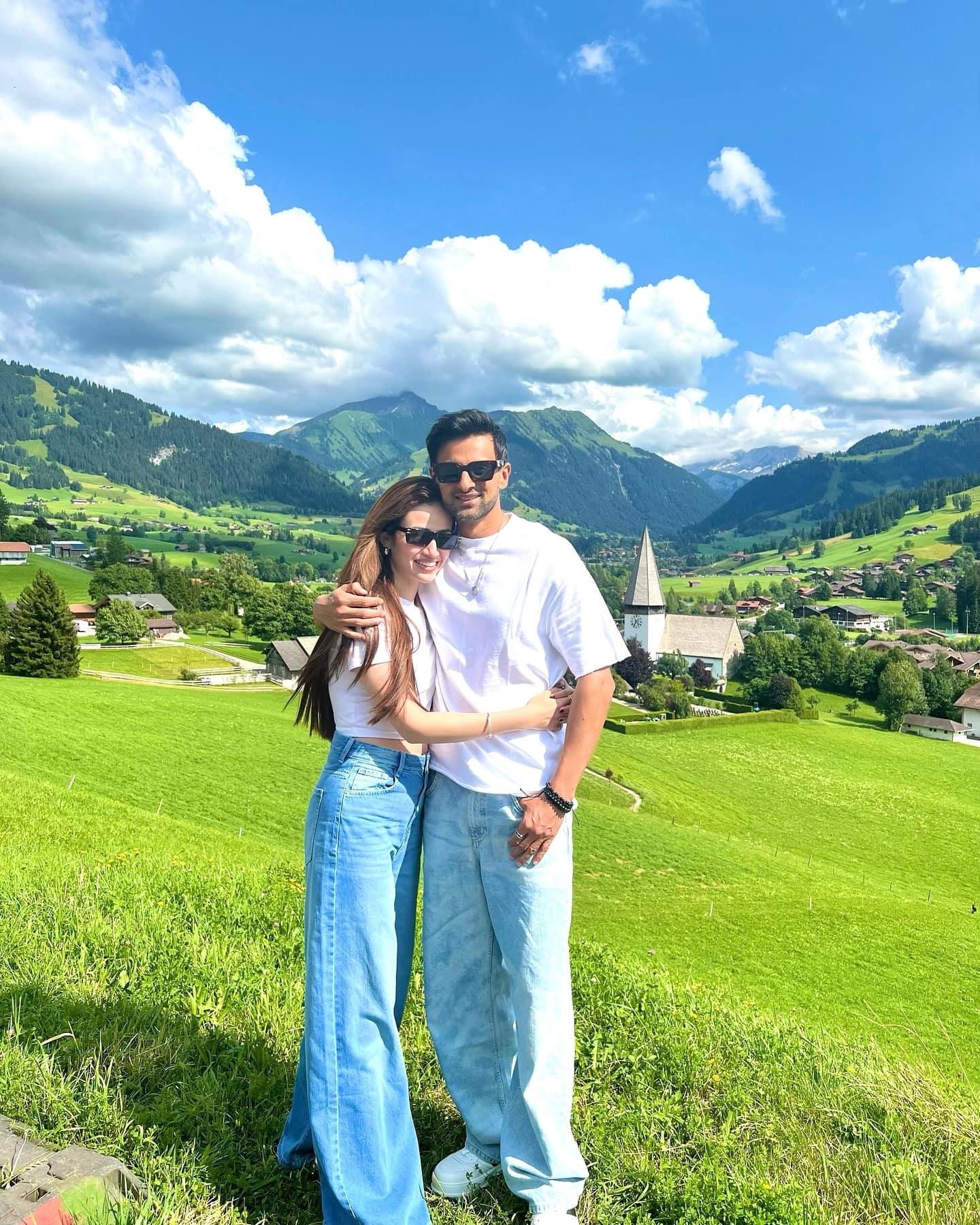 Pakistani Actress Sana Javed And Shoaib Malik's Mushy Romantic PICS ...