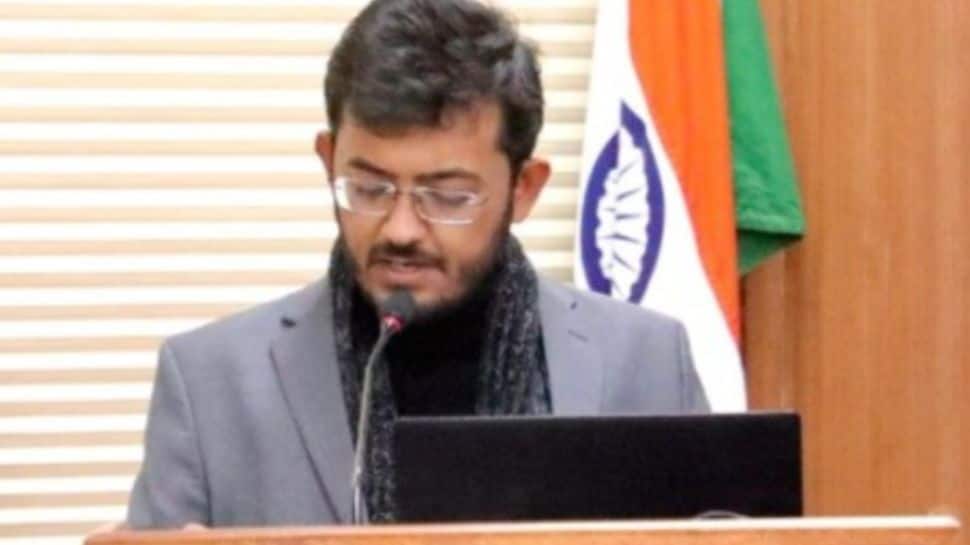 UPSC Success Story: He Cleared PCS First Then Cracked Civil Services ...