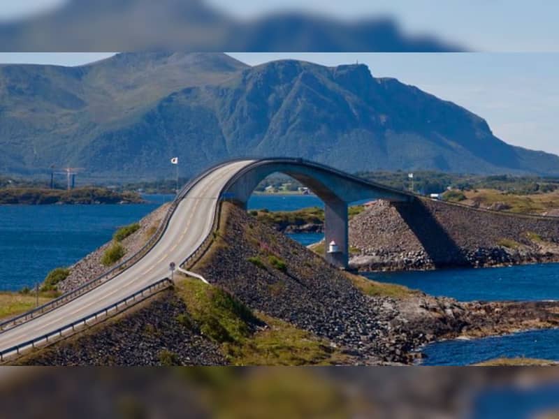 These Are The World's Most Dangerous Bridges—Would You Dare To Cross ...
