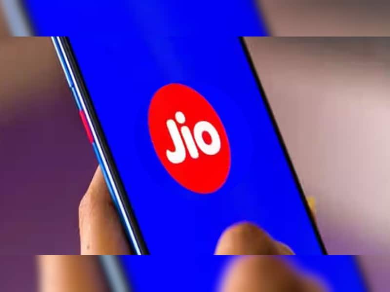 Jio Recharge Plan 3-Month: Free Netflix, Unlimited Calling And Many ...