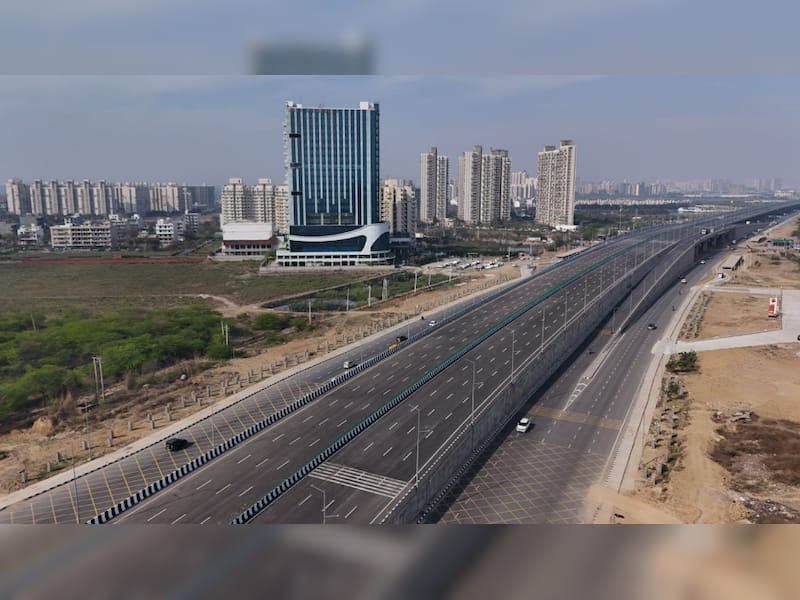 34 Toll Booths On 29 KM Road: LARGEST Toll Plaza On India’s Shortest ...
