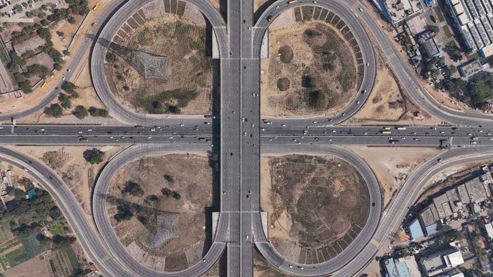 34 Toll Booths On 29 KM Road: LARGEST Toll Plaza On India’s Shortest ...