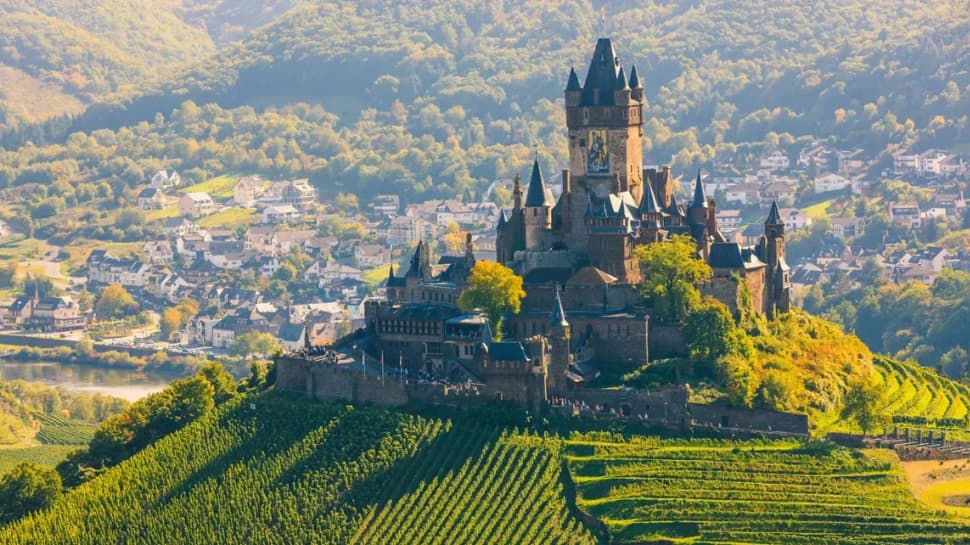 7 Oldest Castles In The World | News | Zee News