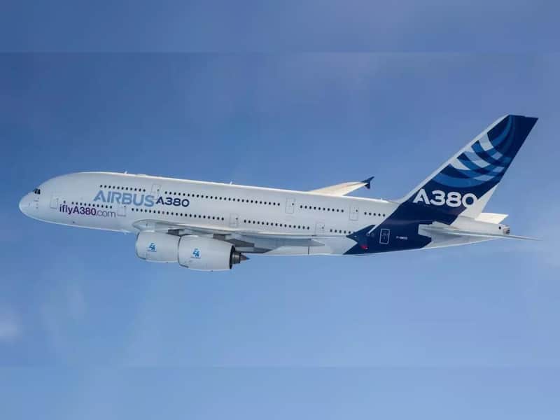 Step Inside The World’s Biggest Passenger Plane Airbus A380; 73-Meter Long Giant That Has 500 ...