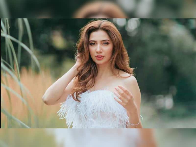 10 Most Glamourous Pakistani Actresses: Mahira Khan To Saba Qamar ...