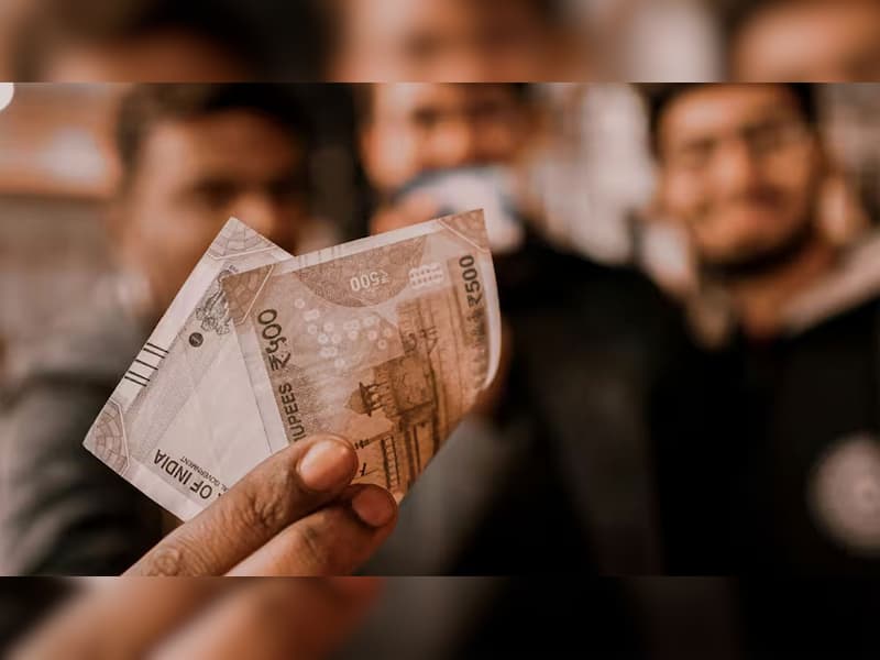 Central Government Employees To Get October Salary With Increased DA ...