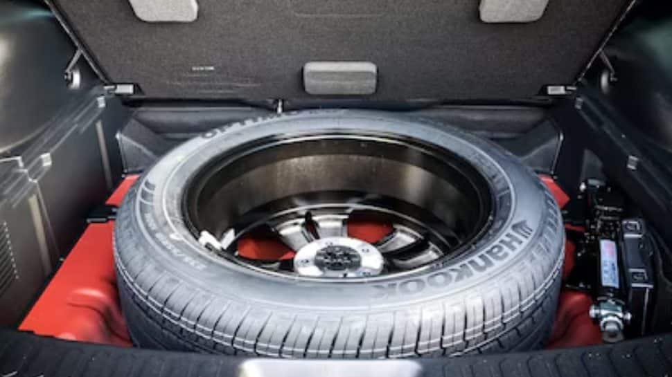 Why Is Stepney Tyre Smaller Than Regular Tyres? Reasons Explained ...