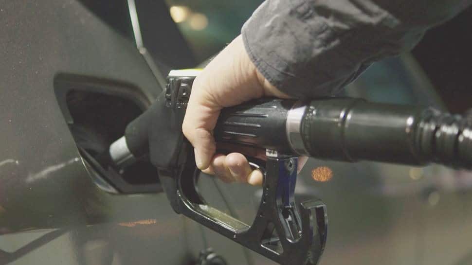 Is Filling Your Car’s Fuel Tank To The Top A Major Safety Hazard? Find ...