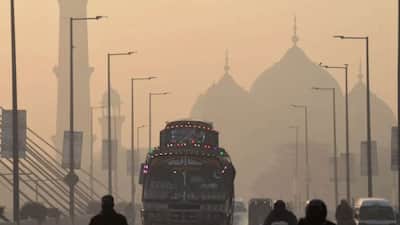 Pakistan Air Pollution: 3 Days Lockdown To Be Imposed In Lahore, Multan ...