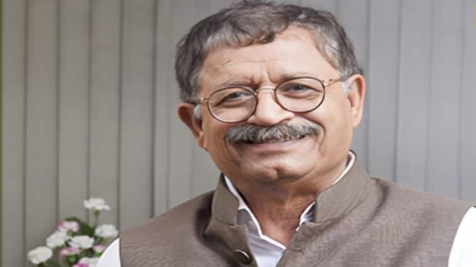 From Salesman To Billionaire: Meet Man Who Travelled 85 Km By Bus Daily ...