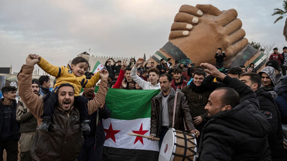 Story Of Syrian Rebels' Flag: The Opposition's Banner Soon-to-Be Nation ...