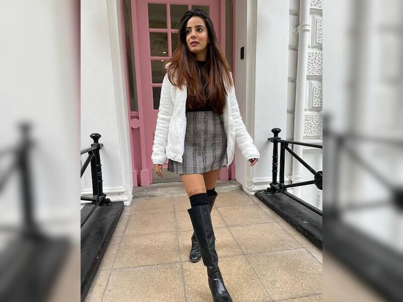 Meet Actress Nikki Sharma, The Mystery Girl Who Internet Thinks Is ...