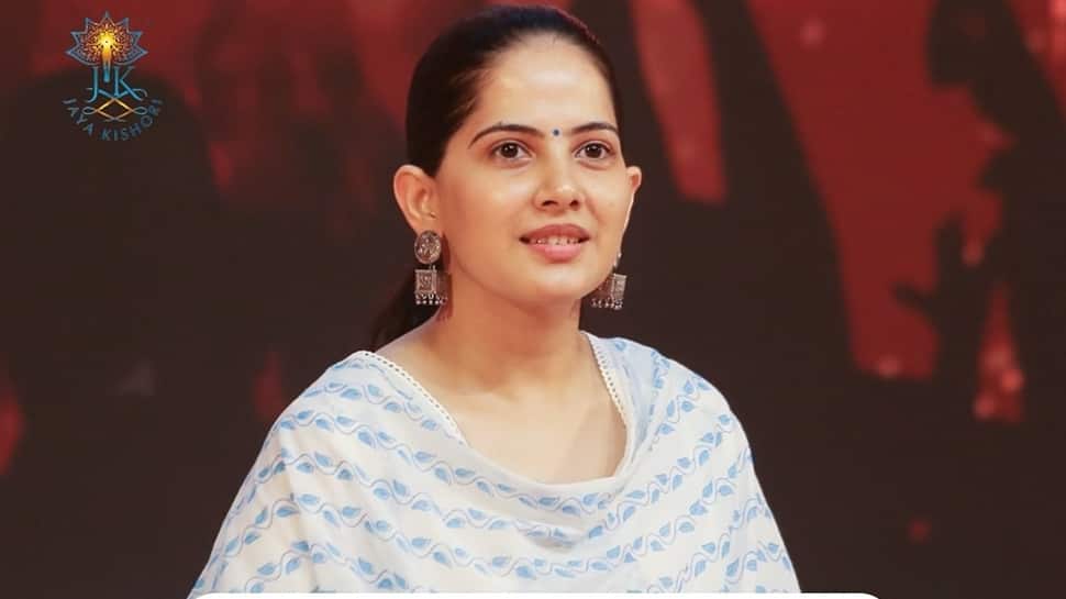 Jaya Kishori Doing Modelling? Spiritual Speaker's 'Photo' Goes Viral ...