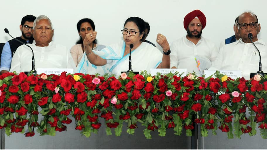 Lalu Yadav Backs Mamata Banerjee To Head INDIA Bloc, Rejects Congress ...