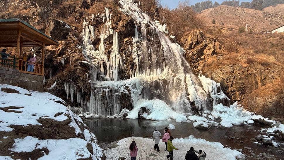 Kashmir's Winter Wonderland: Drang Waterfall Transforms Into a Frozen ...