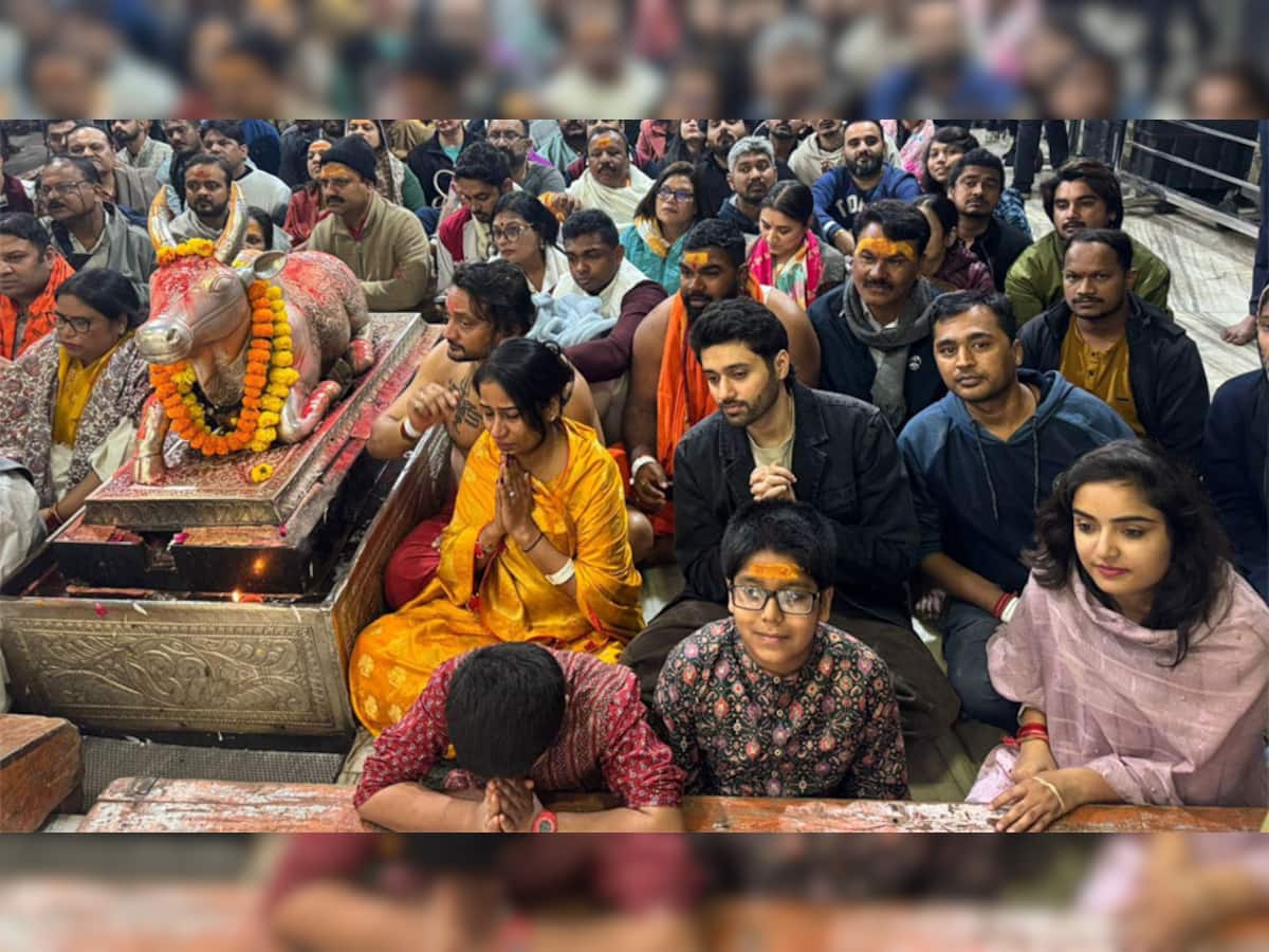 Vanvaas Actor Utkarsh Sharma Performs Bhasma Aarti At Mahakal Temple In ...