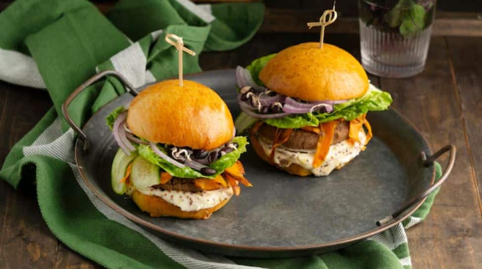 One-Bite Food Recipes To Kick Start Your Christmas Party | News | Zee News