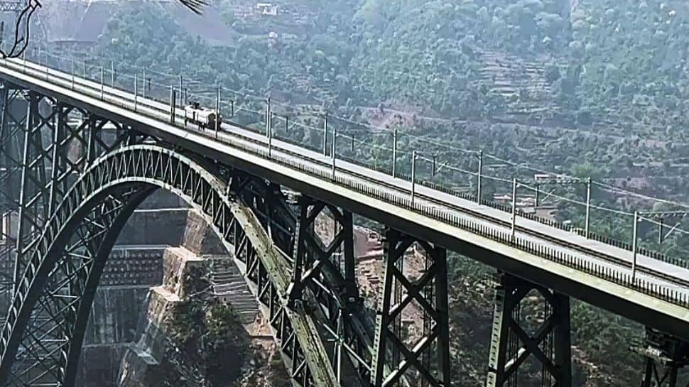 Worlds Highest Chenab Rail Bridge: Taller Than Eiffel Tower, Longer ...