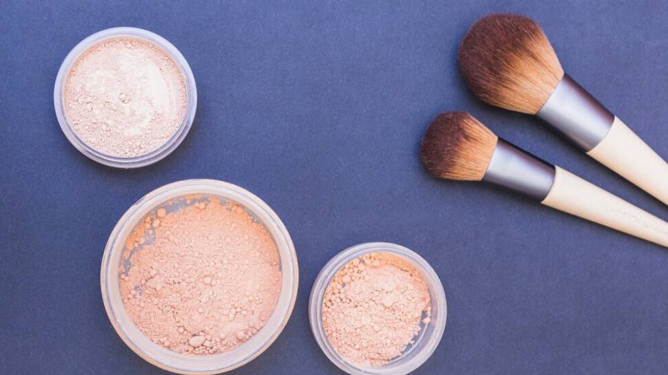 Buying Your Way to a Flawless Finish: The Loose Powder Guide | Personal ...