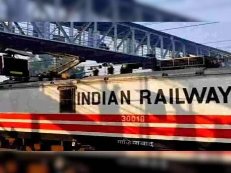 India's First AC Coach Train Began In 1934, Once Cooled With Ice Blocks ...