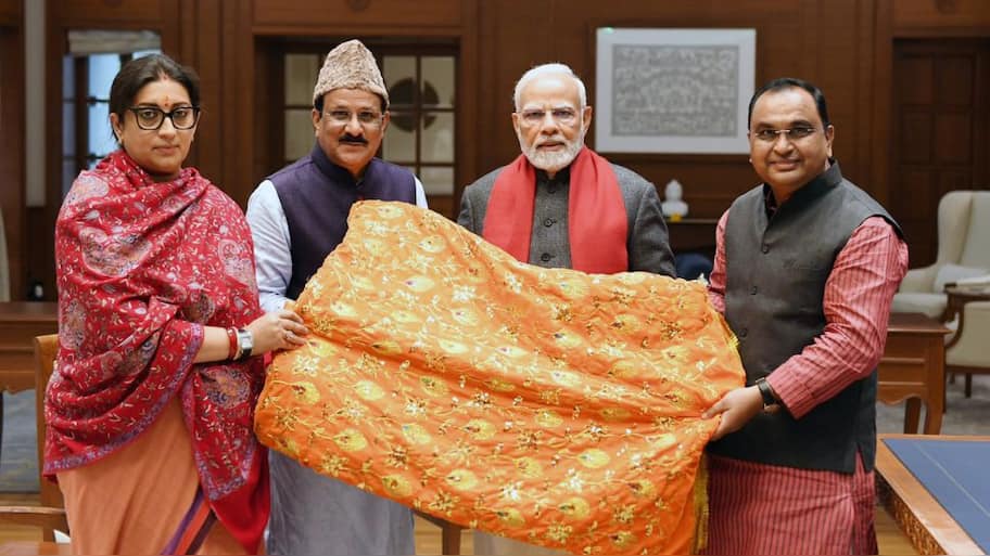 PM Modi To Offer Chadar At Ajmer Sharif Amid Shiva Temple Controversy ...