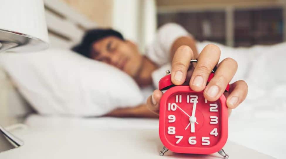 Feeling Lazy To Get Up In Winter Mornings? Try These 7 Quirkiest Ways ...