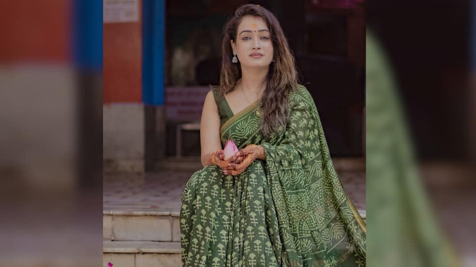 Who Is Harsha Richaria? Meet The Viral, ‘Most Beautiful’ Sadhvi From ...