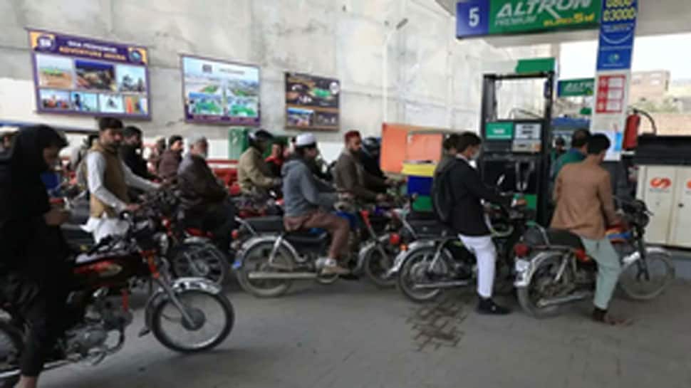 Another Fuel Price Hike In Pakistan Piles Pressure On Suffering ...