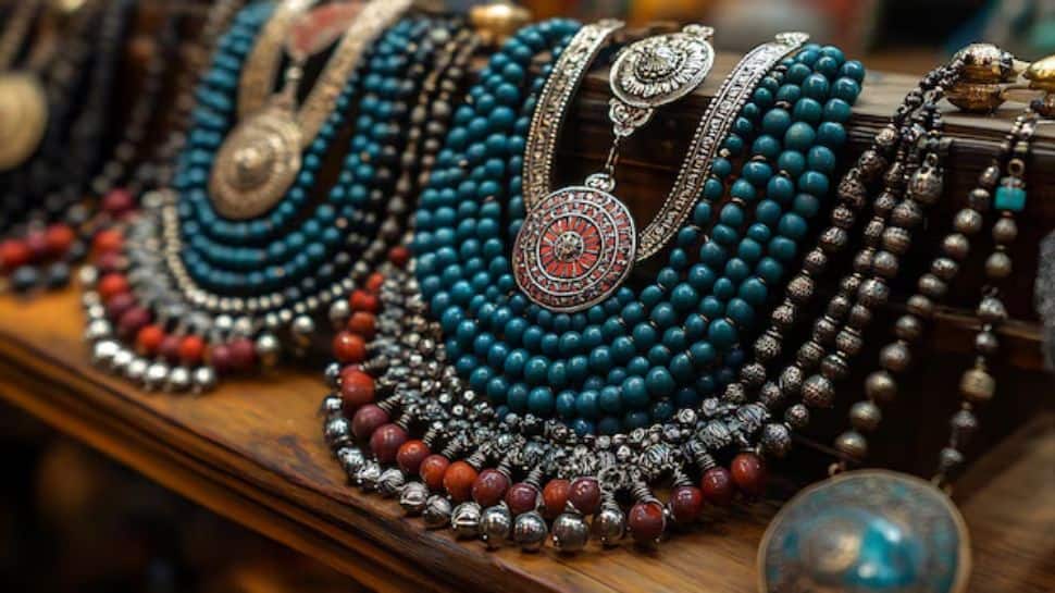 10 Must- Know Rajasthan Souvenirs That Capture The Essence Of India