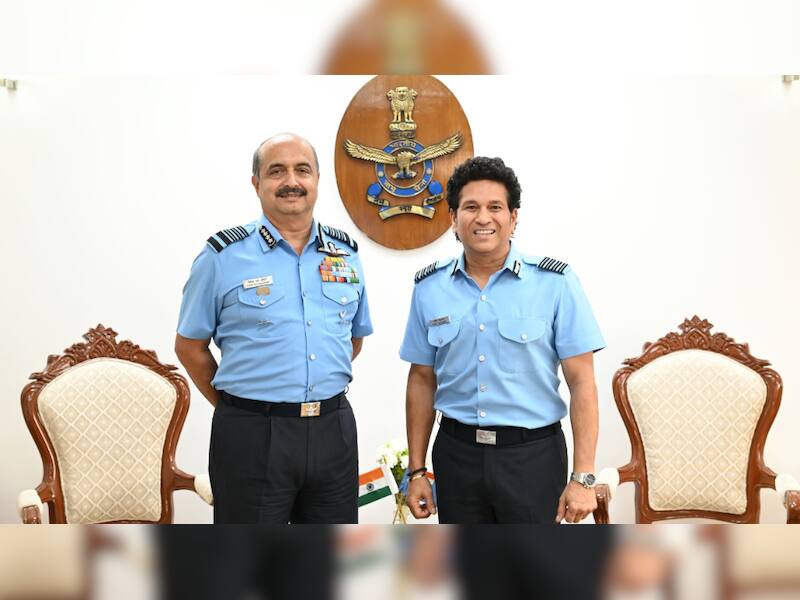MS Dhoni As Lieutenant Colonel To Mohammed Siraj As DSP: 8 Indian ...