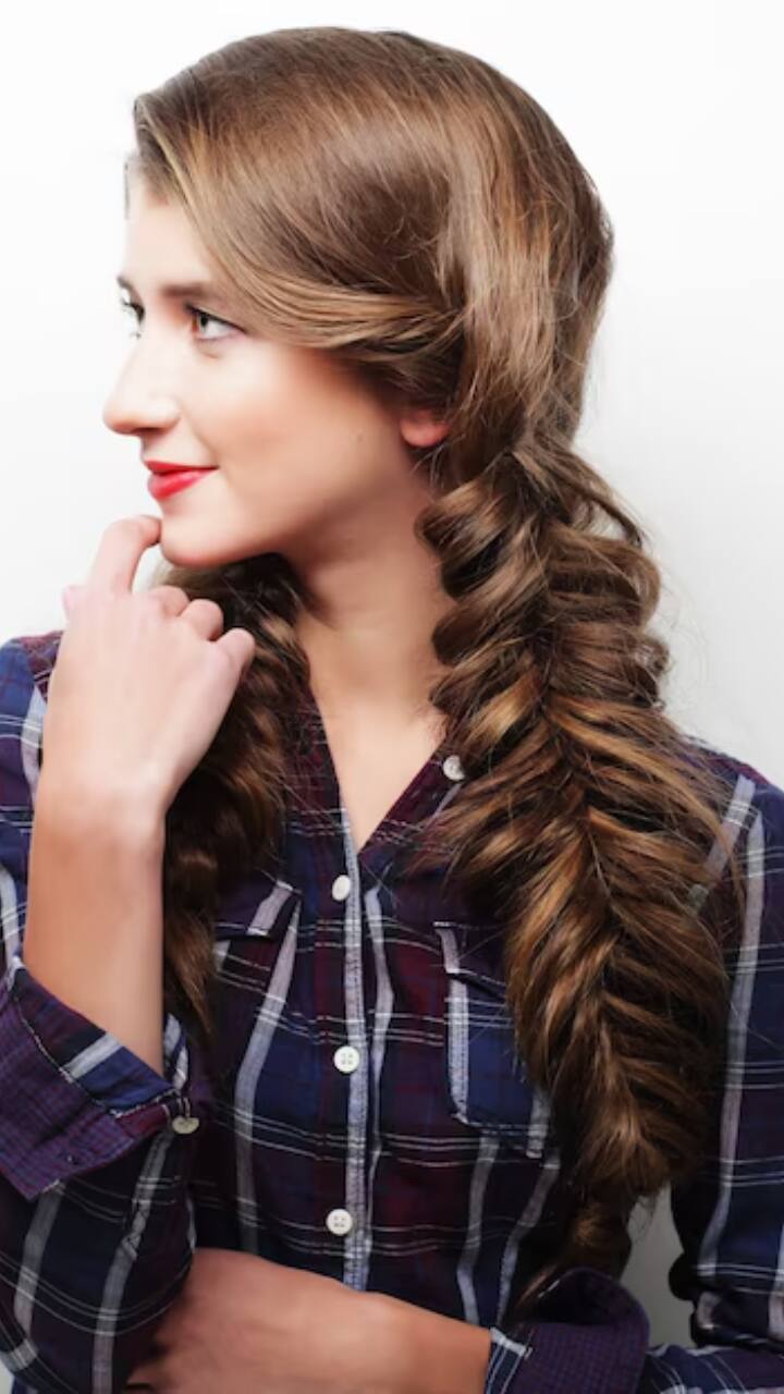 Messy Side Braid 7 Quick And Easy Hairstyles For Frizzy Hair