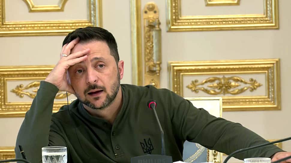 Zelenskyy Accuses Russia Of Bombing Its Own Civilians In Kursk Region ...