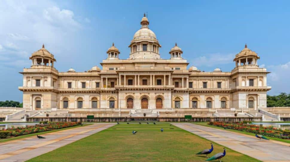 10 Incredible Gems Of Lucknow That Every Traveler Must Explore | News ...