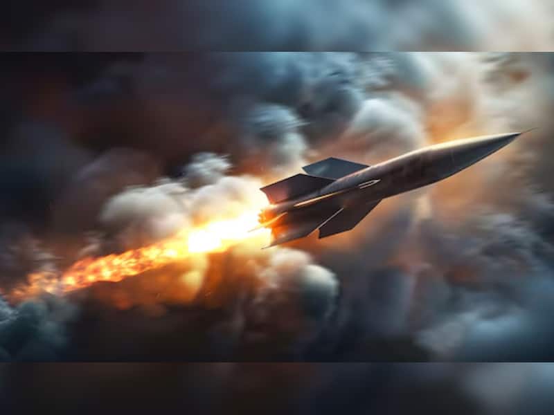 Cruise vs Ballistic vs Hypersonic Missiles: Which One Is More Lethal ...