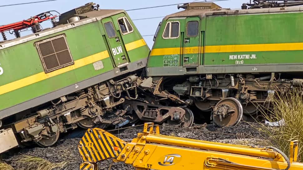 Goods Trains Collide In Freight Corridor Near UP's Fatehpur, Loco Pilot ...