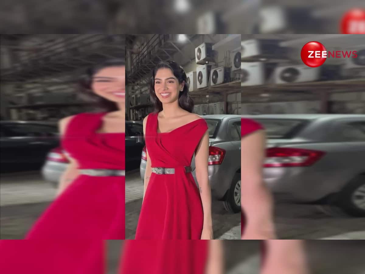 Khushi Kapoor bossy style in off shoulder red long dress attractive ...